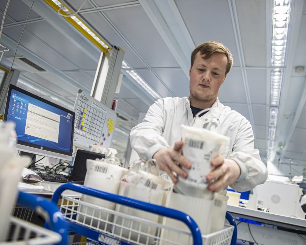 Roles - Careers - NHS Blood and Transplant - NHSBT Careers